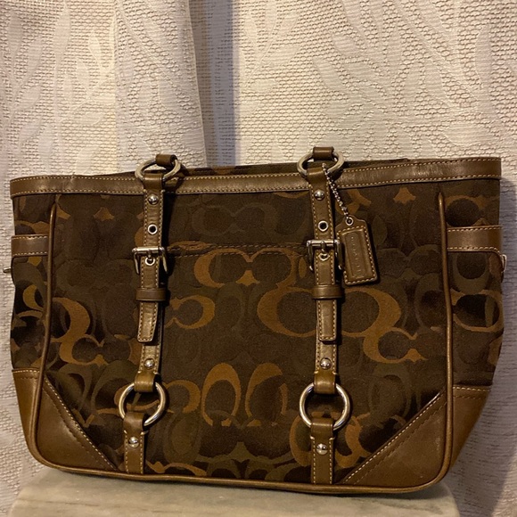Coach | Bags | Coach Signature Gallery Tote | Poshmark